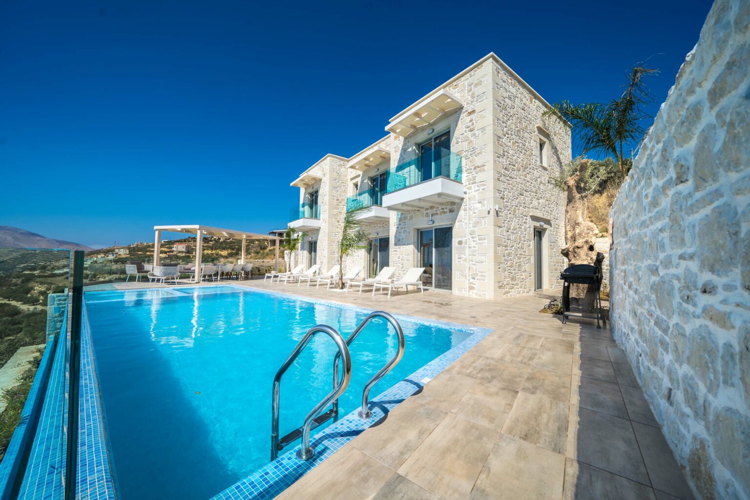 Crete Villas Chania | Luxury Beach Villas | Private Pools | 3 to 7 bedrooms